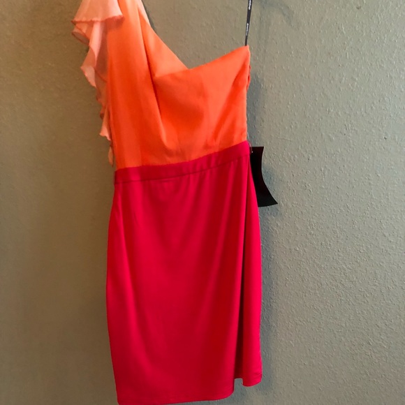 bebe | Dresses | New Bebe Colorblock Flutter Sleeve Dress | Poshmark